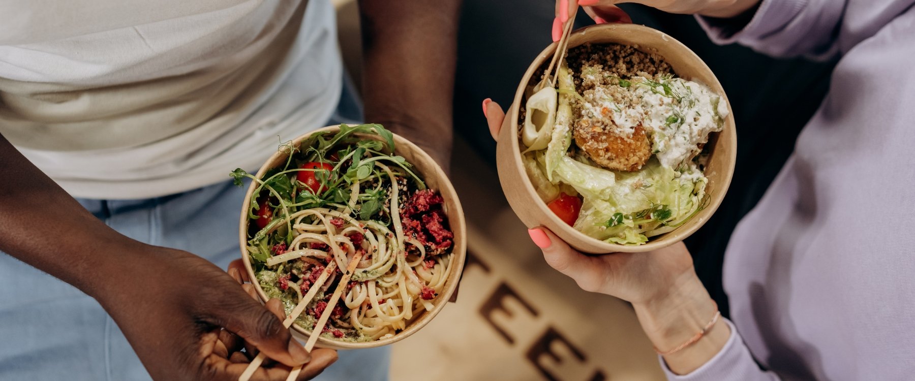 overcoming-compulsive-overeating-870893.jpg?v=1676596202